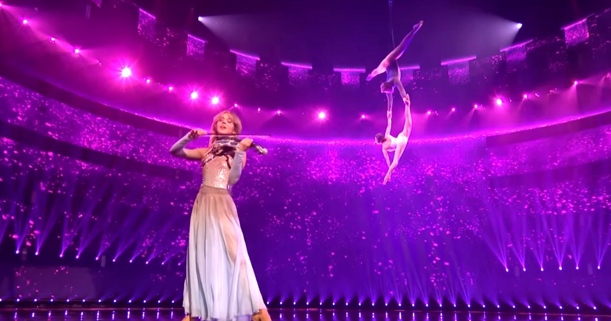 'Power-Duo' Delivers Mind-Blowing Aerial Dance with Lindsey Stirling on ...